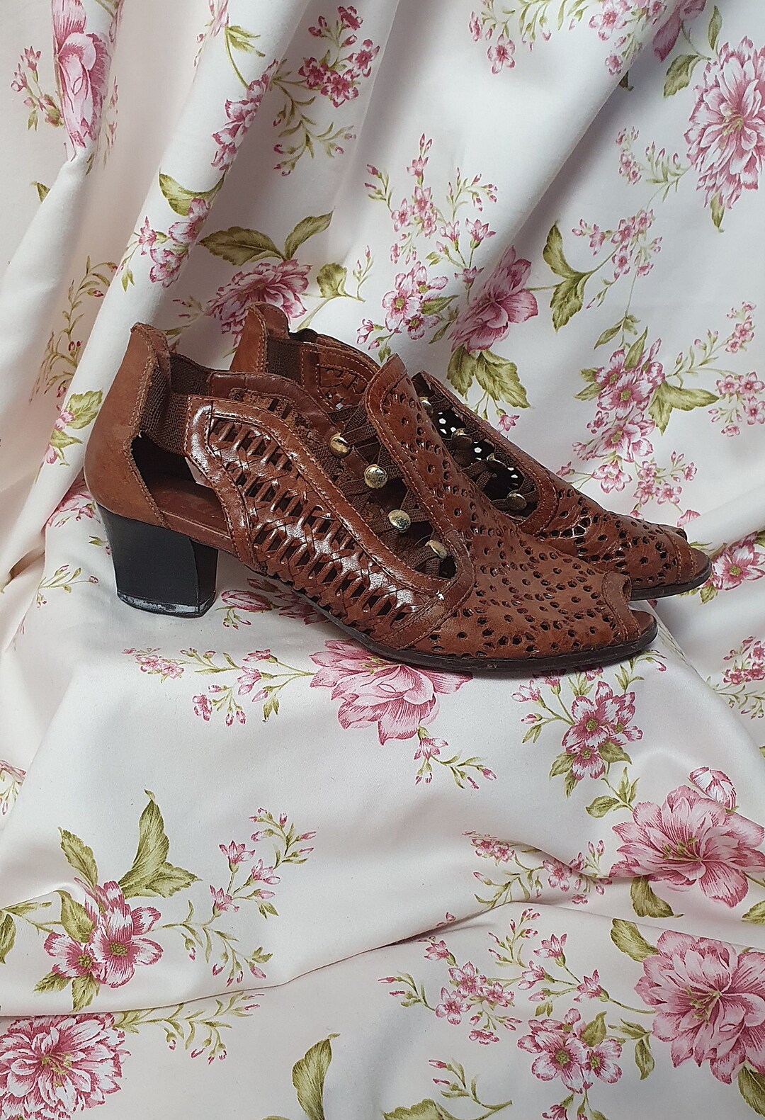 Vintage 30s 40s Style Cognac Brown Leather Low Heel Strappy Walking ...