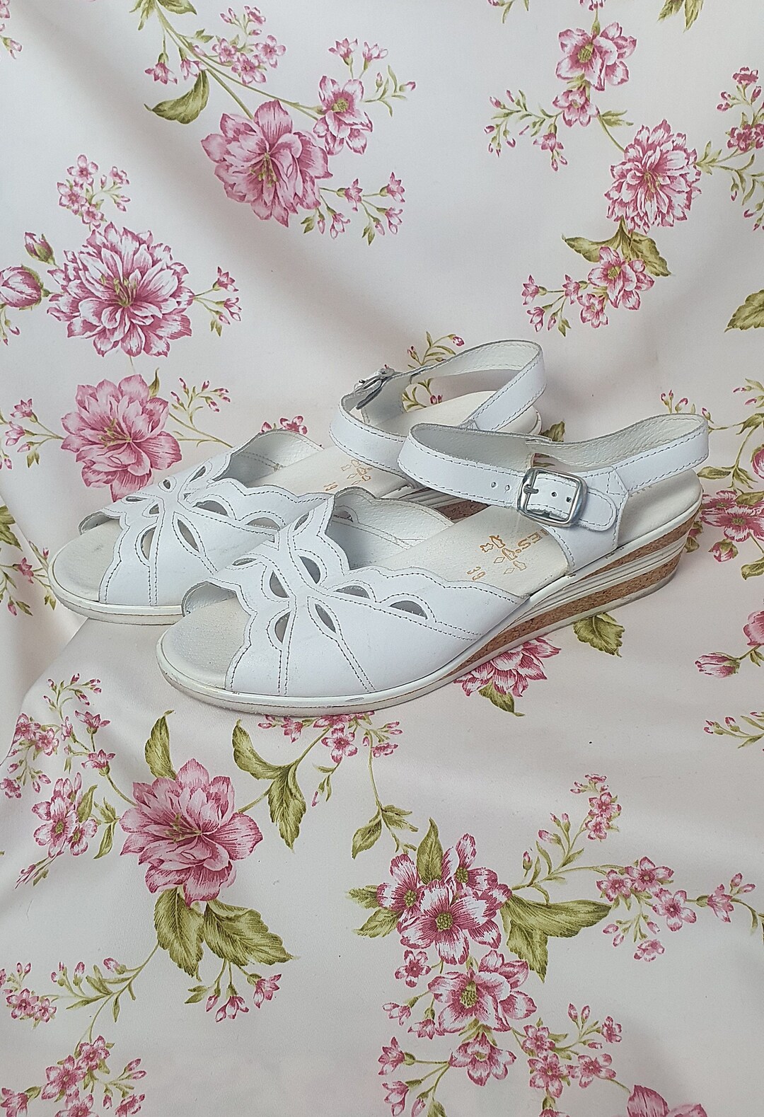 Vintage 40s 50s Style White Cutout Strappy Wedge Platform Walking Shoes ...