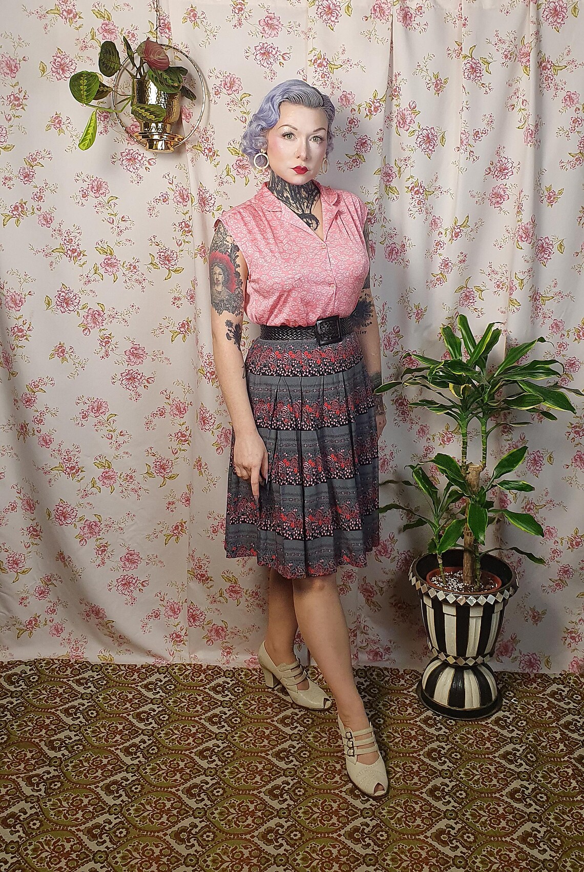 Pastel Pink White Lace Floral Pattern Pointy Collar Sleeveless Blouse ...