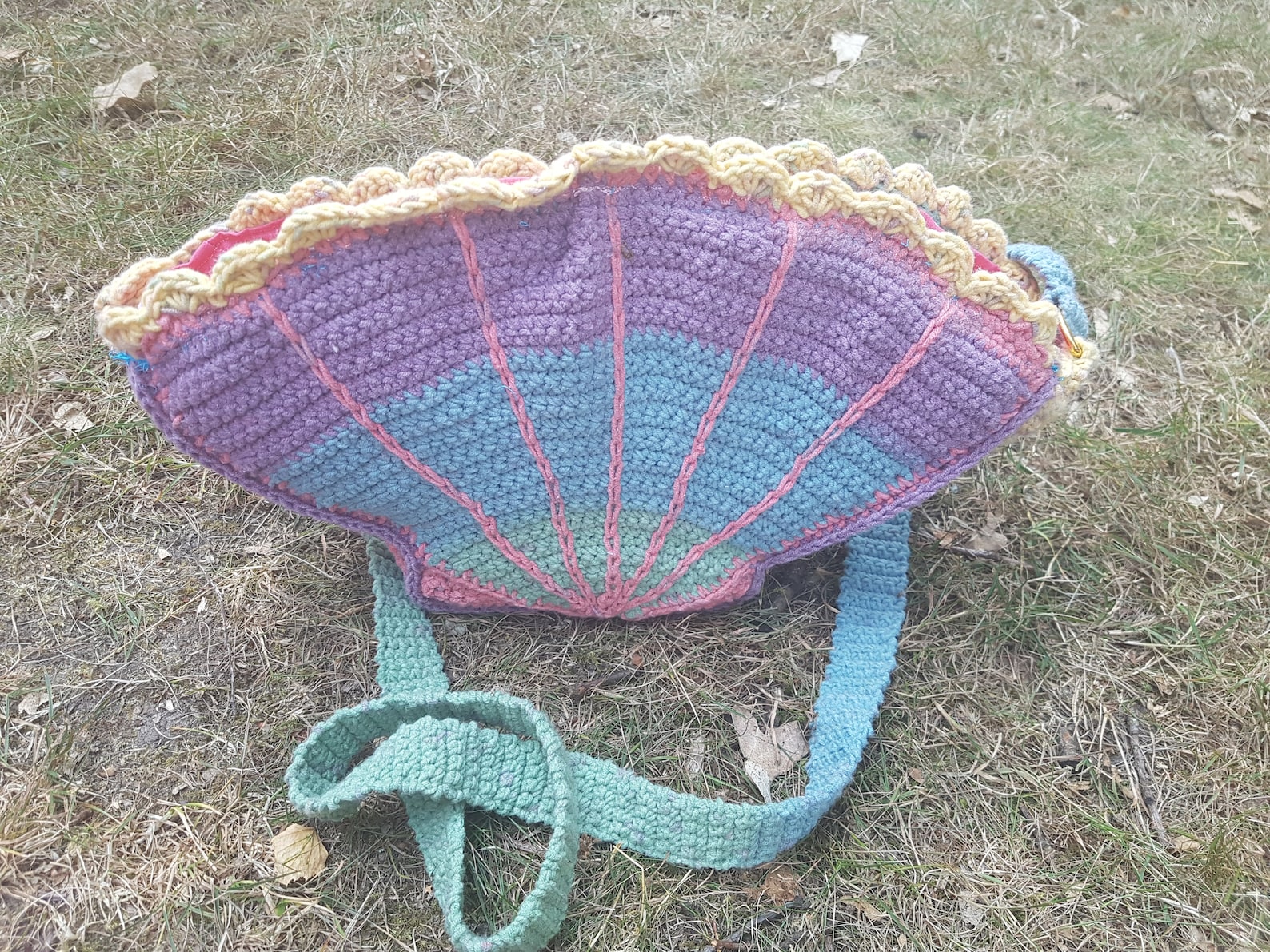 Crochet Seashell Bags small and Large Patterns Included - Etsy