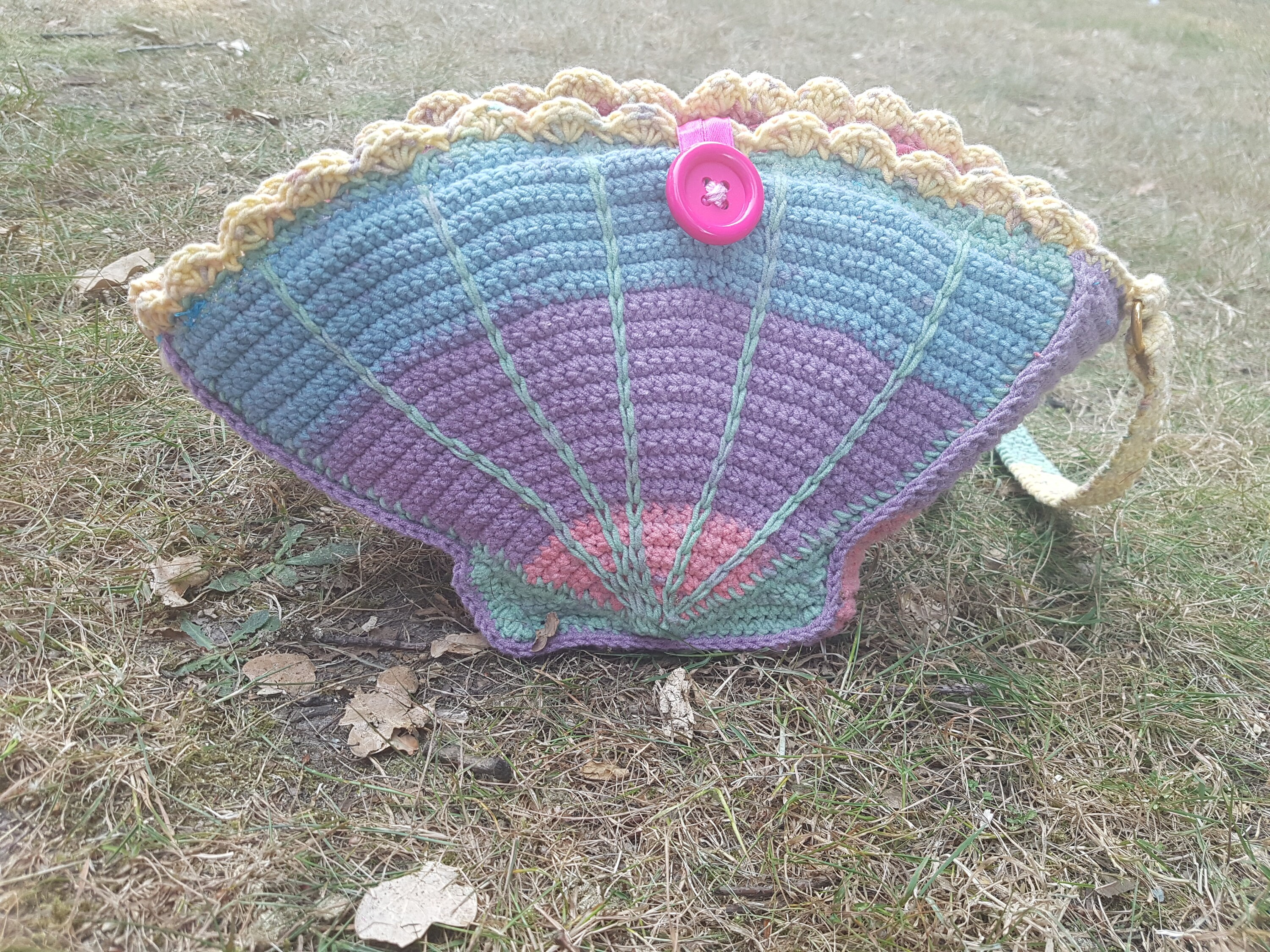Crochet Seashell Bags small and Large Patterns Included - Etsy