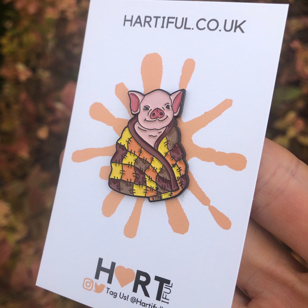 Baby Pig in Blanket Enamel Pin | Gift | Lapel Pin, Badge | Gift - Etsy
