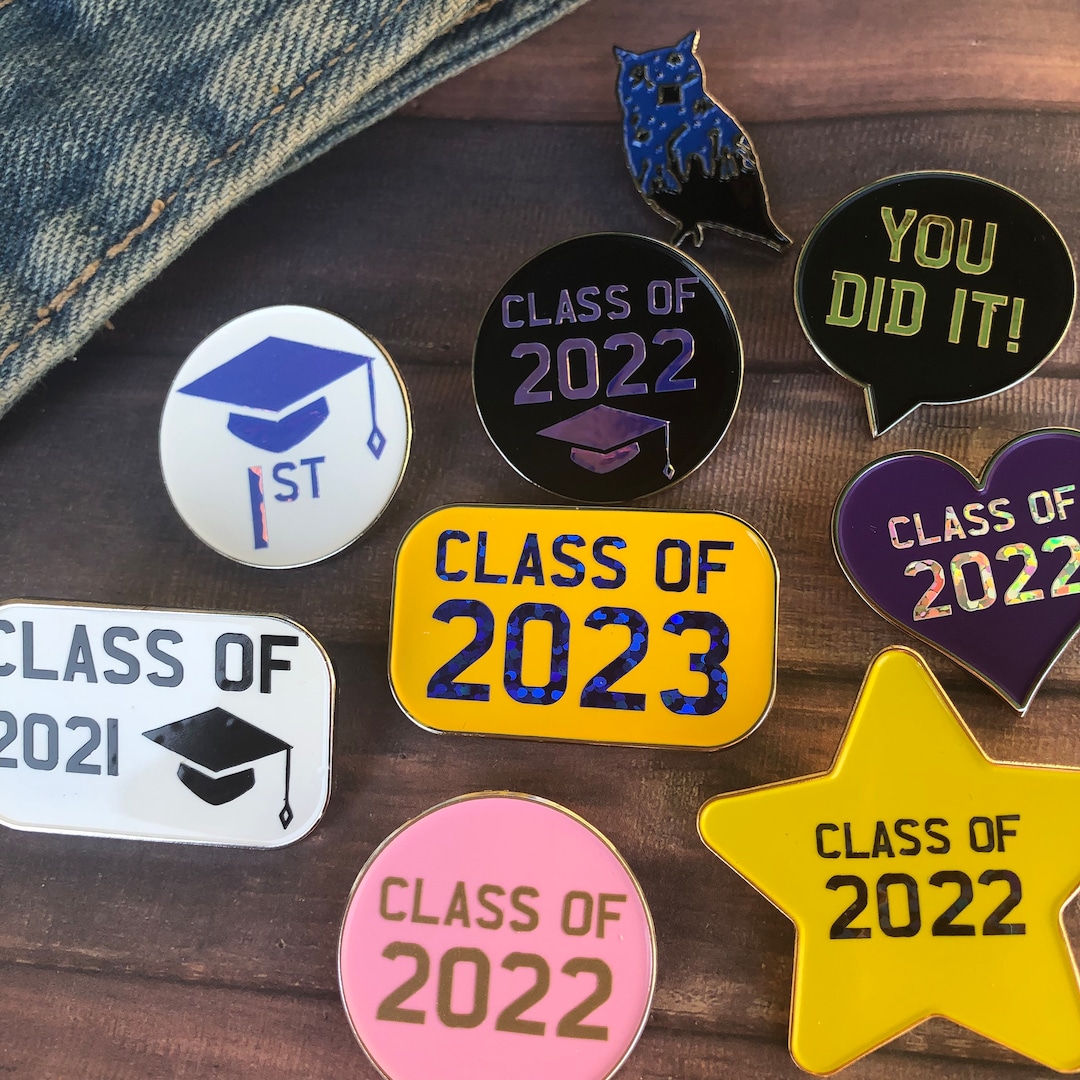 Any Year Graduation Personalised Enamel Pins - Brooch | Graduate Gift ...
