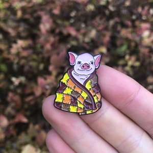 Baby Pig in Blanket Enamel Pin | Gift | Lapel Pin, Badge | Gift - Etsy