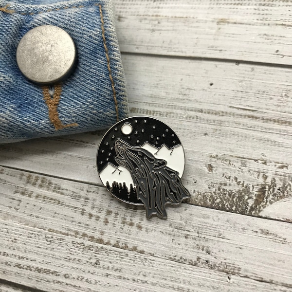 Wolf Pin - Etsy