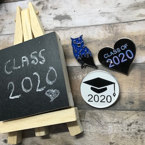 Any Year Graduation Personalised Enamel Pins - Brooch | Graduate Gift ...