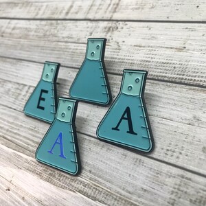 Personalisable Science Beaker Enamel Pin Gift - Etsy UK