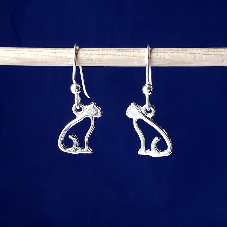 Kitty Earrings in Antique 925 Sterling Silver Plated Pewter Swirl Cat ...