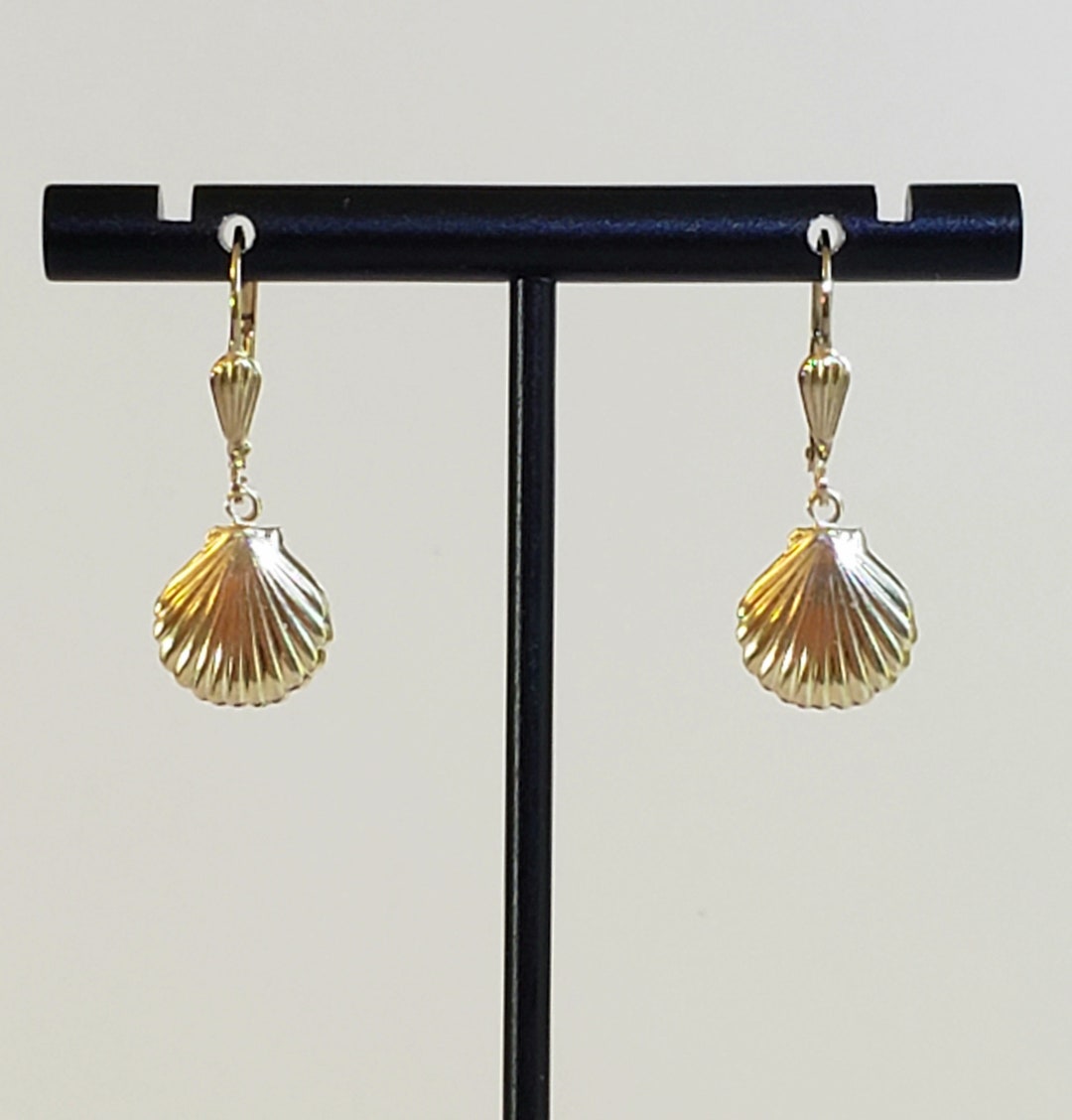 14K Gold Filled Scallop Shell Earrings With Exquisite Detailing and 14K ...