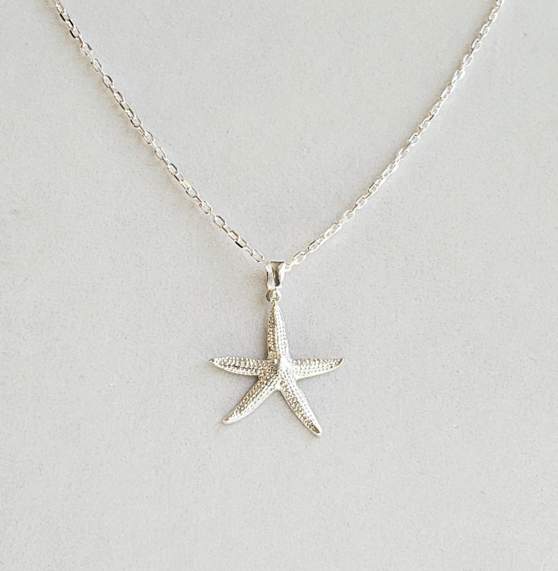 Starfish Pendant Necklace in Hammered 925 Sterling Silver | Etsy