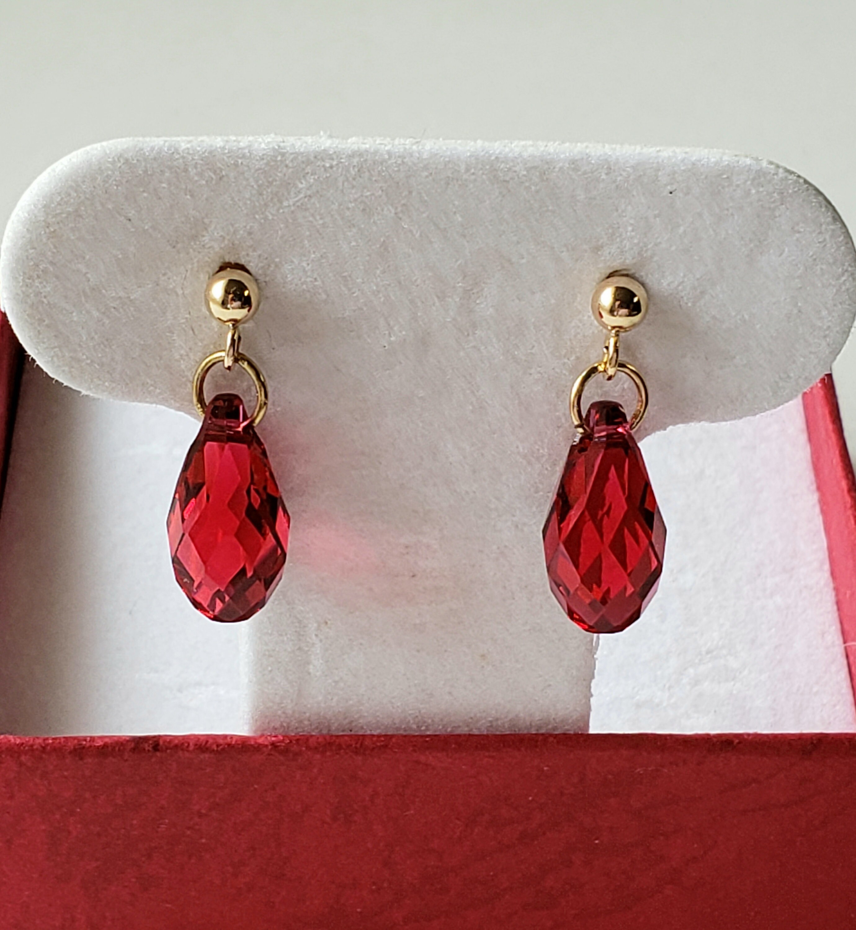 Scarlet Red Earrings in Swarovski Faceted 11mm Crystal Point Teardrop ...