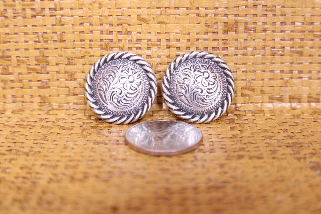 2-C702 Rope Edge W/ Silver Conchos 1
