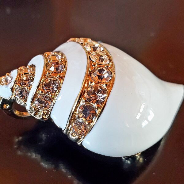 Seashell Brooch - Etsy