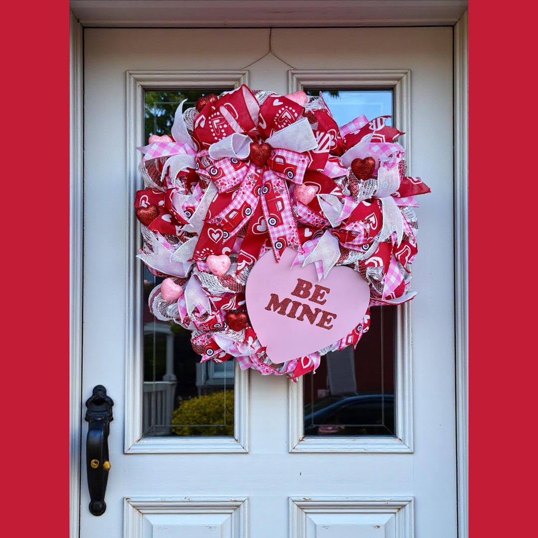 Be Mine Valentine Wreath – Heart Porch Decor – Romantic Front Door ...