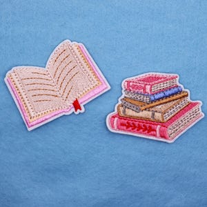 Iron-on Books Patch/book Lover Patch/bookworm Gift/books Patch/readers ...