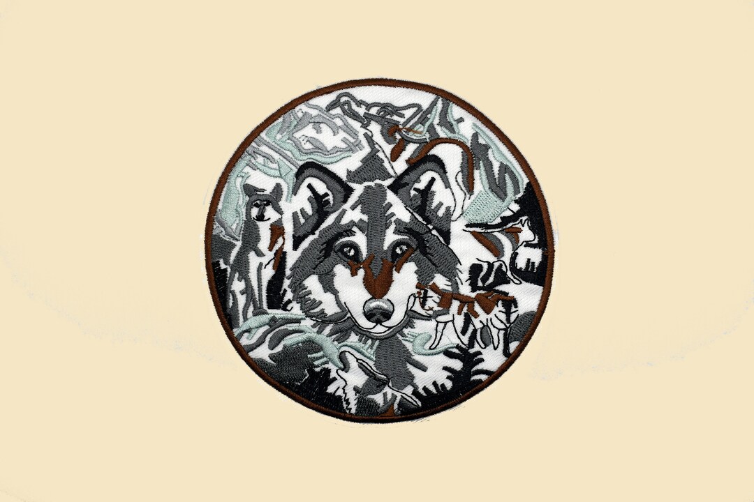 Large Forest Wolfs Iron-on Patch/nature Animal Badge/wolf Badge ...