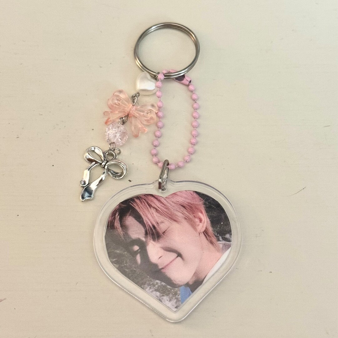 Enhypen Sunoo Pink Bow Keychain - Etsy