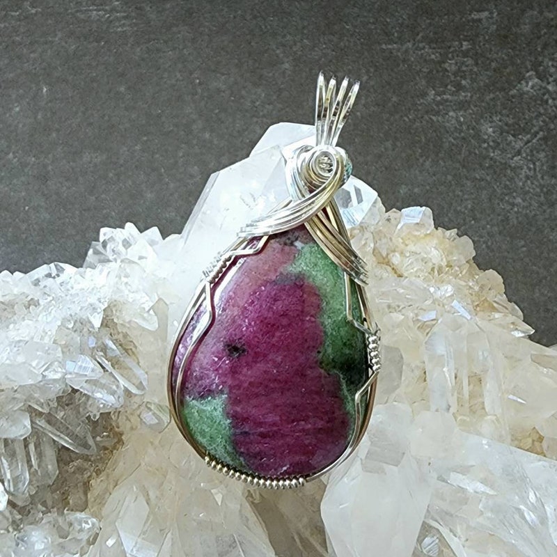 Ruby Zoisite Stone - Etsy