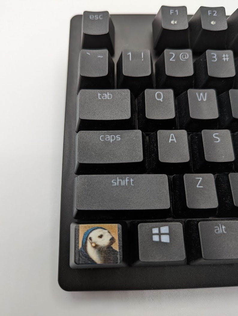 Sea Otter With Pearl Earring Keycap || for Mechanical Cherry MX ...