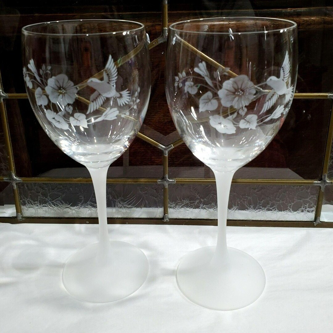 Avon Hummingbird Etched Wine Glasses 2 Vtg Satin Stem Crystal Floral ...