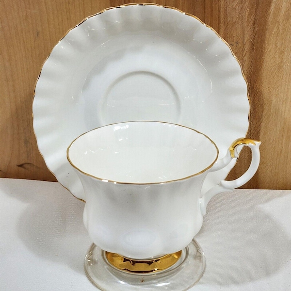 Val D or Tea Cup - Etsy
