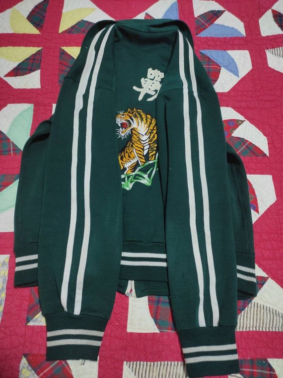 vintage souvineer flying tiger embroidery - Gem