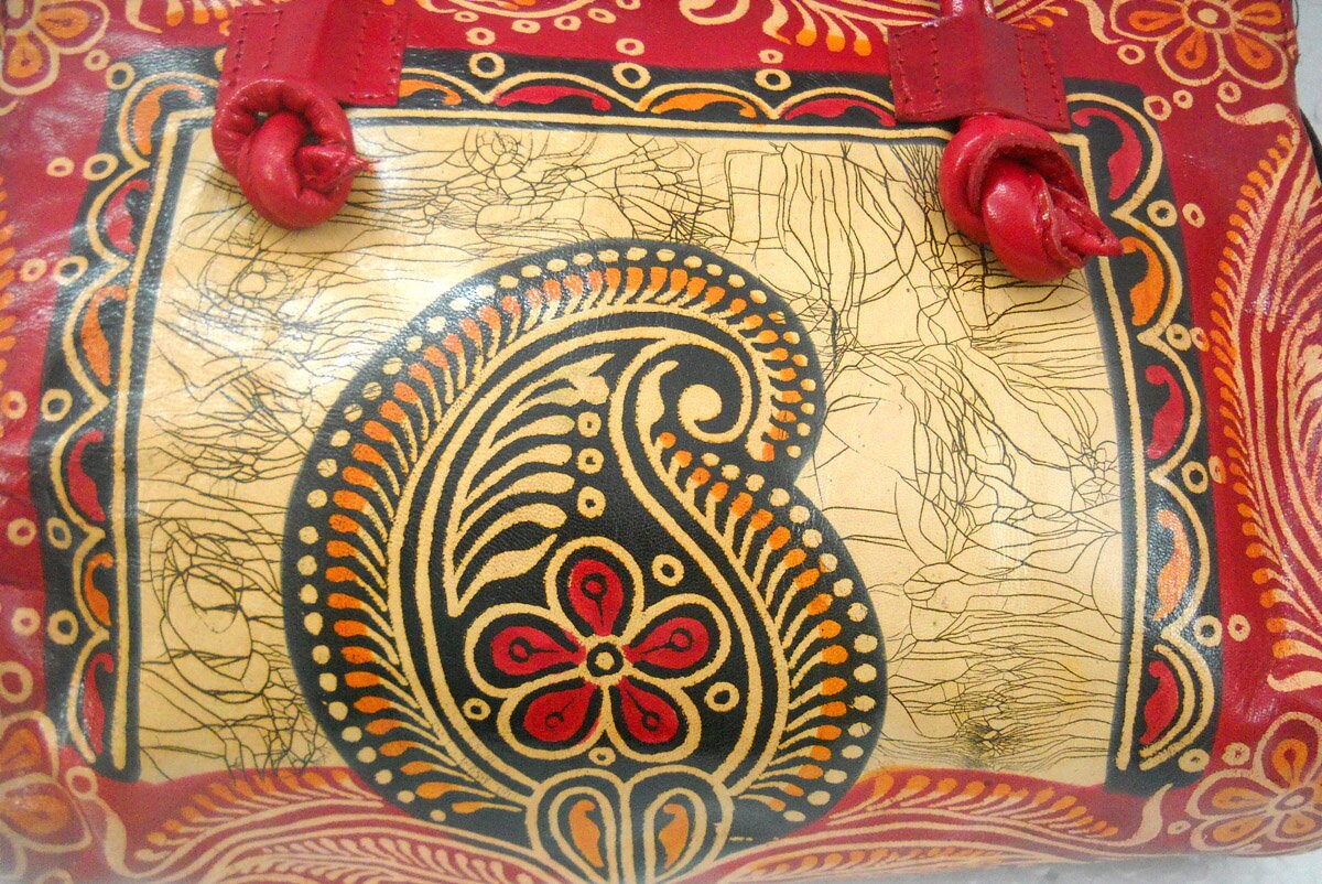 Paisley Batik Design 100% Pure Leather Handmade Shantiniketan Shoulder ...