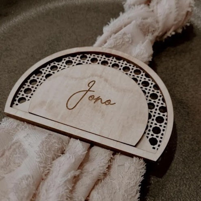 Circle Place Card - Etsy