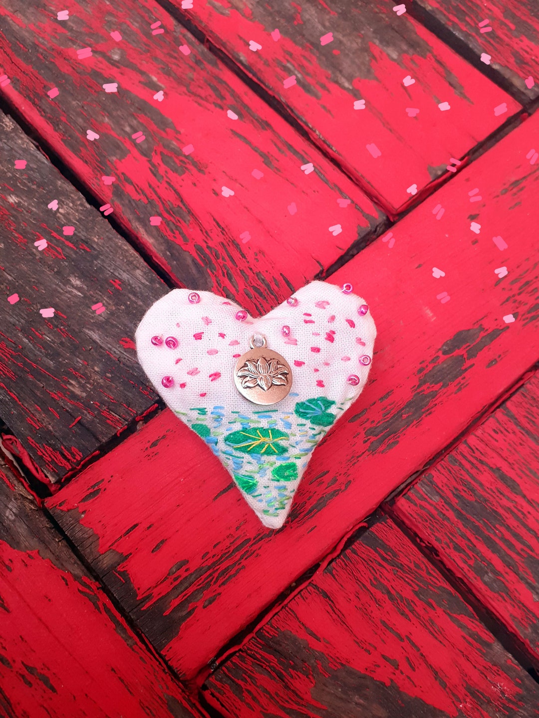 Cœur sacré "Je suis ZEN" - Broche-mantra brodée main en conscience. Une ...