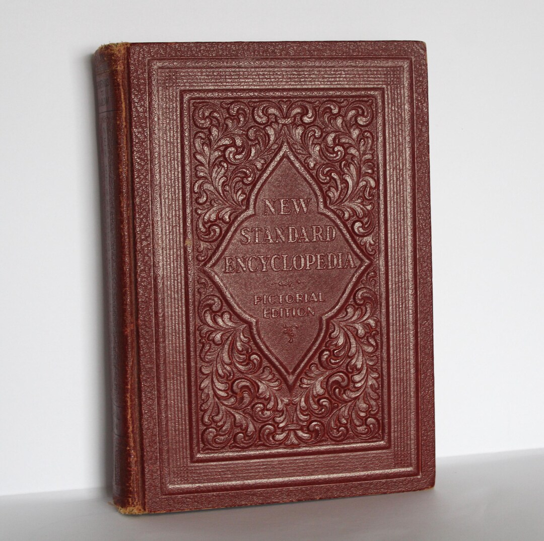 NEW STANDARD ENCYCLOPEDIA ~ Pictorial Edition ~ Volume 4 ~ Standard ...