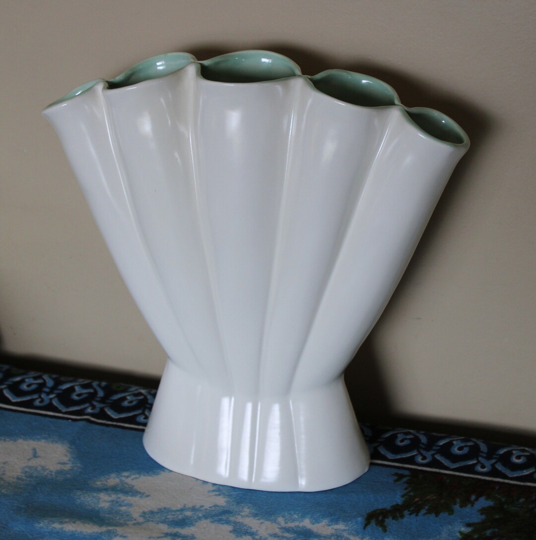 Vintage Signed Red Wing Gladiolus Vase-red Wing Pottery Number 416 - Etsy