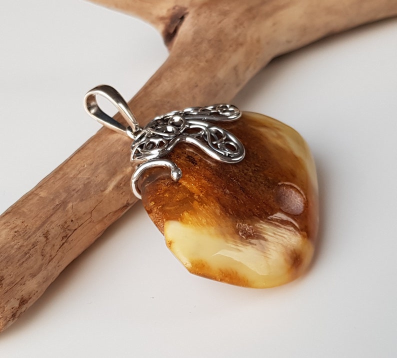 Énorme, pendentif brut en ambre de la Baltique, pendentif ambre blanc ...