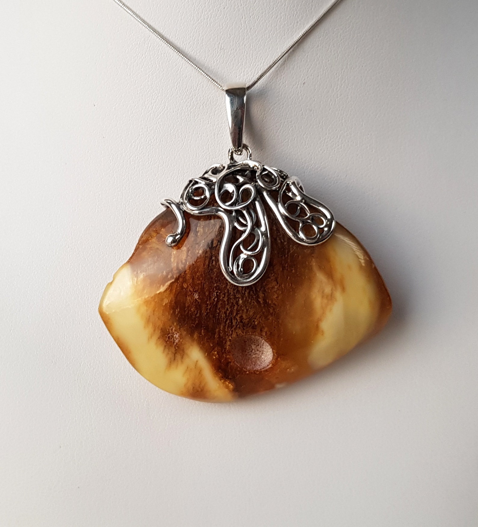 Énorme, pendentif brut en ambre de la Baltique, pendentif ambre blanc ...