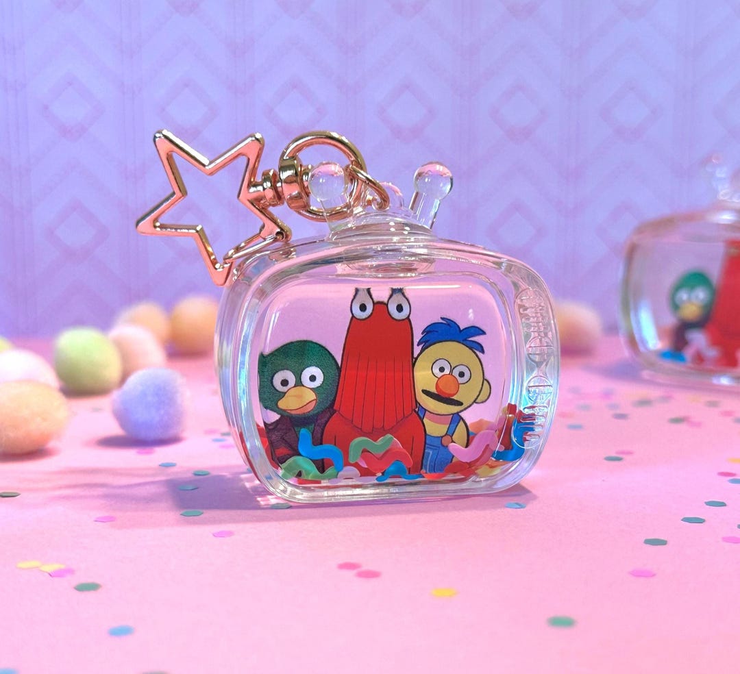 Don’t Hug Me I’m Scared DHMIS Liquid Shaker TV Keychain - Acrylic Charm 1.75in. - Etsy