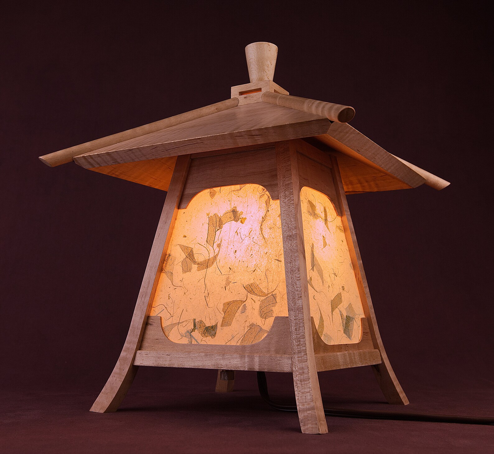 Japanese Lamp / Lantern in Curly Maple Wood -"kodama" (forest Spirit ...