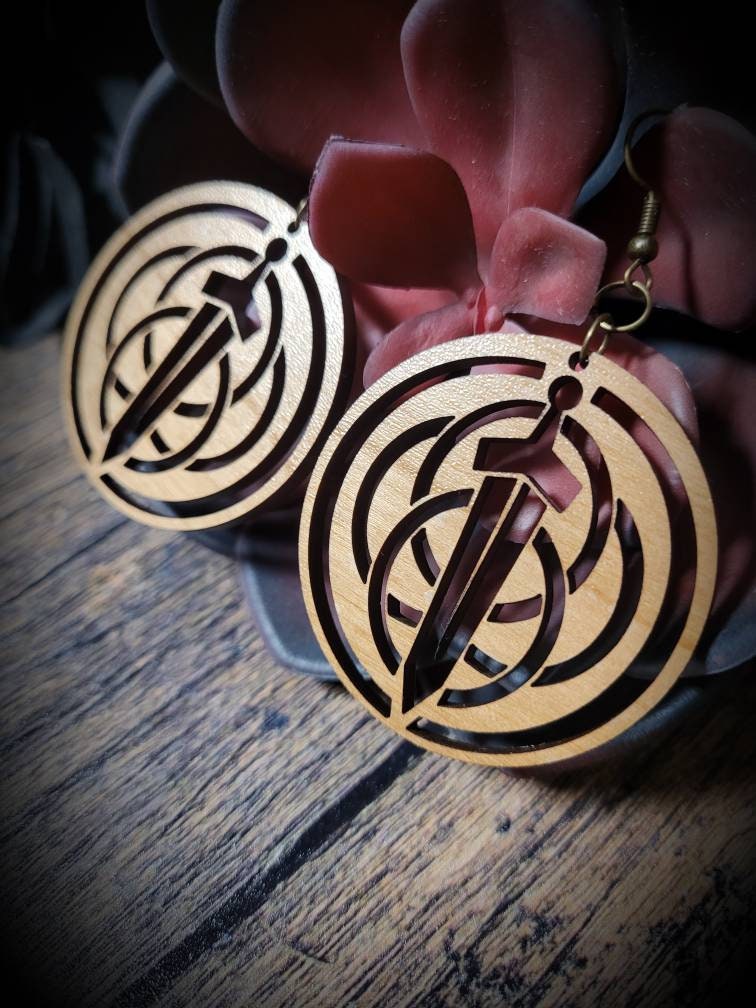 Clan DunBroch Brave Merida Woodcut Earrings | Etsy