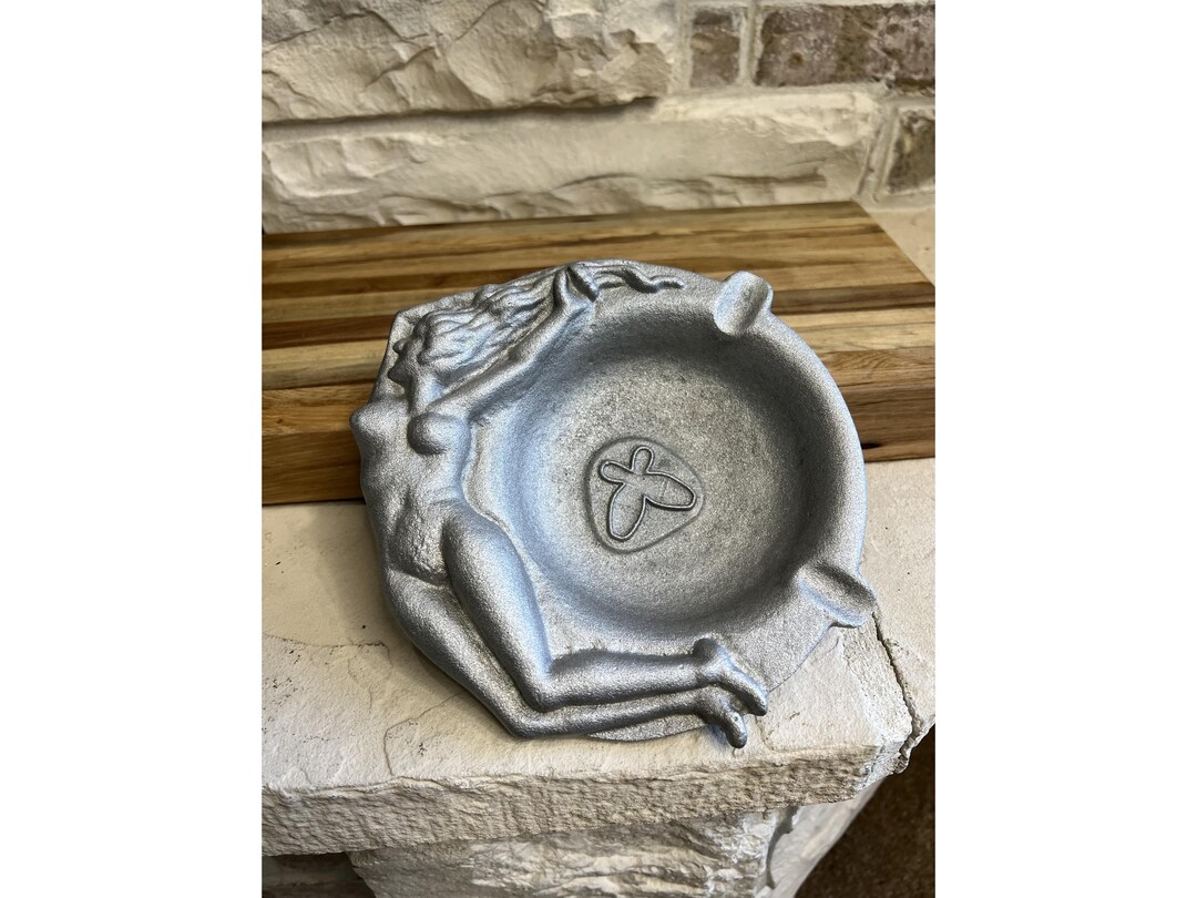 Vintage Cast Aluminum Nude Woman Ashtray - Retro Pin-up Girl Barware ...