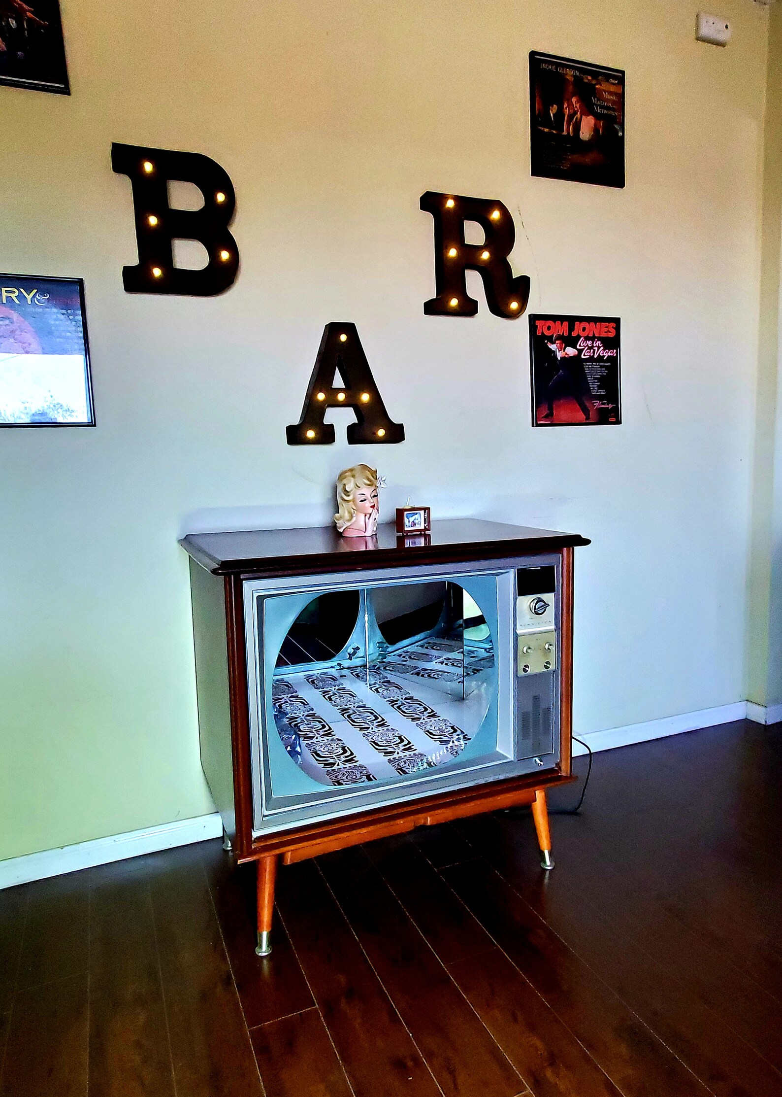 Vintage 1960's RCA Victor TV Bar With Bluetooth and LED - Etsy