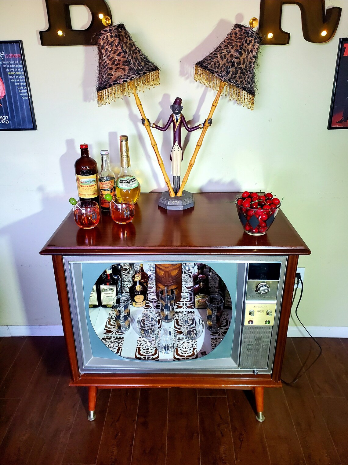 Vintage 1960's RCA Victor TV Bar With Bluetooth and LED - Etsy