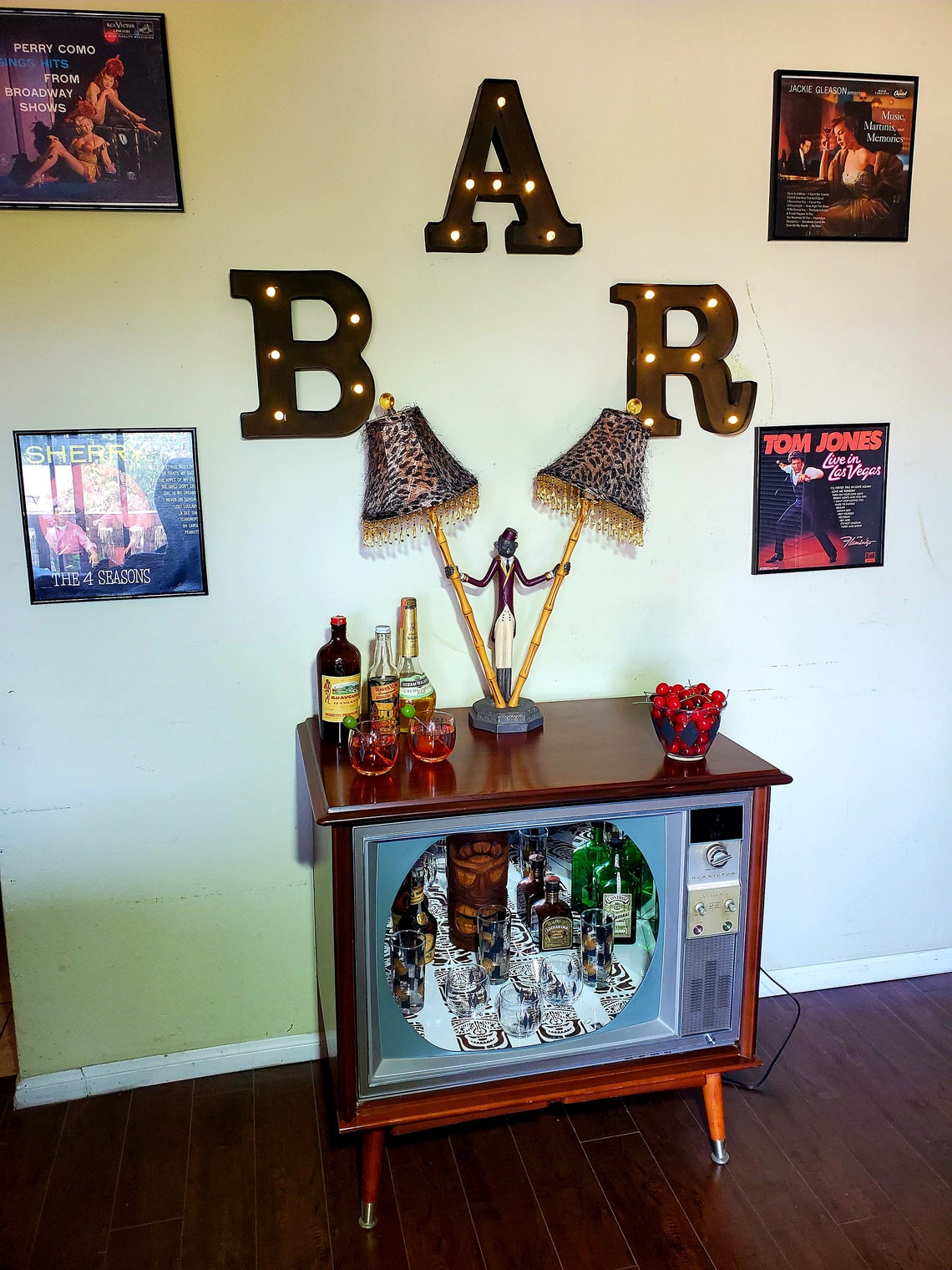 Vintage 1960's RCA Victor TV Bar With Bluetooth and LED - Etsy