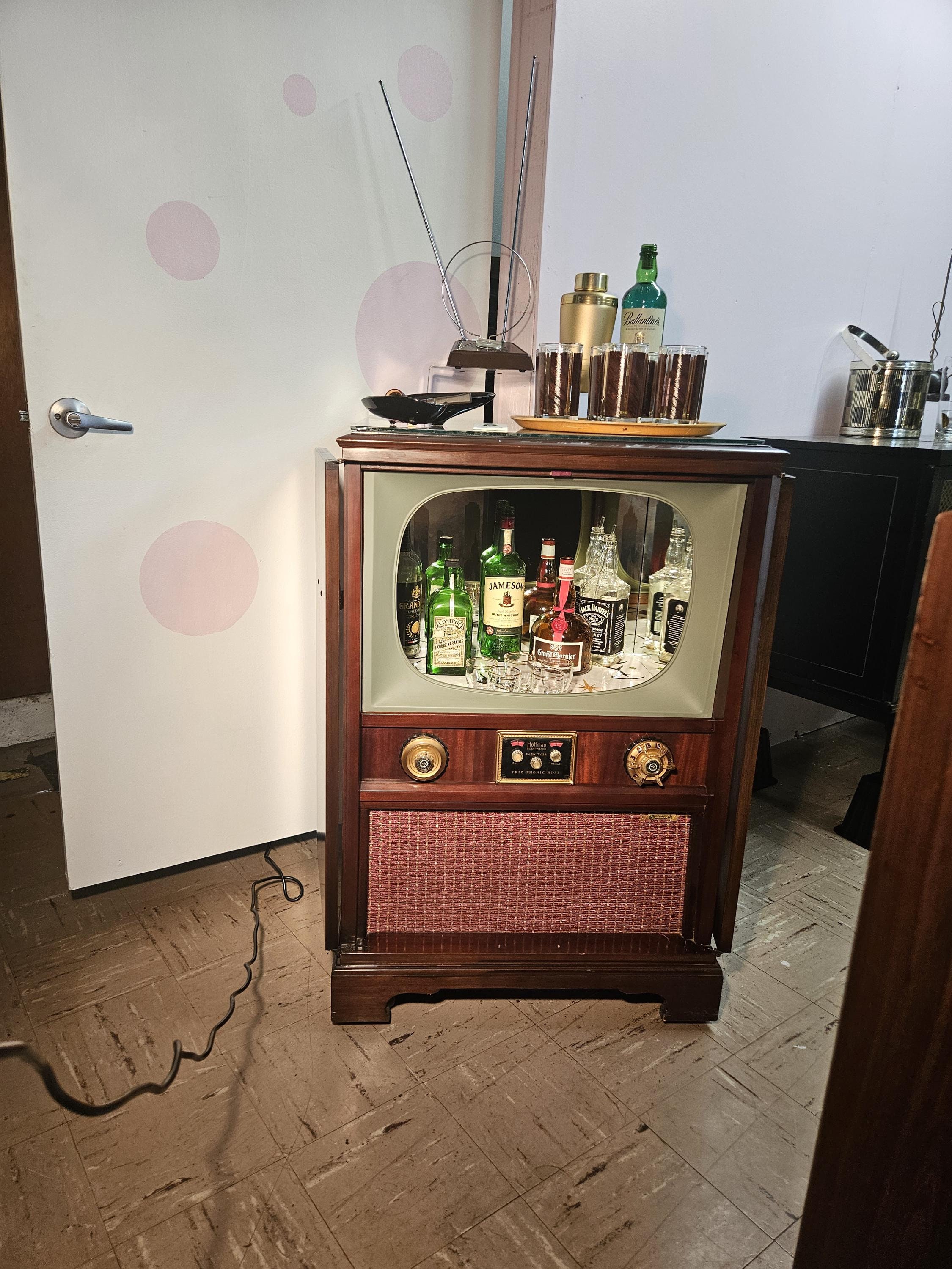 Mid Century 1950's Hoffman TV Bar With Bluetooth and Color Lighting - Etsy