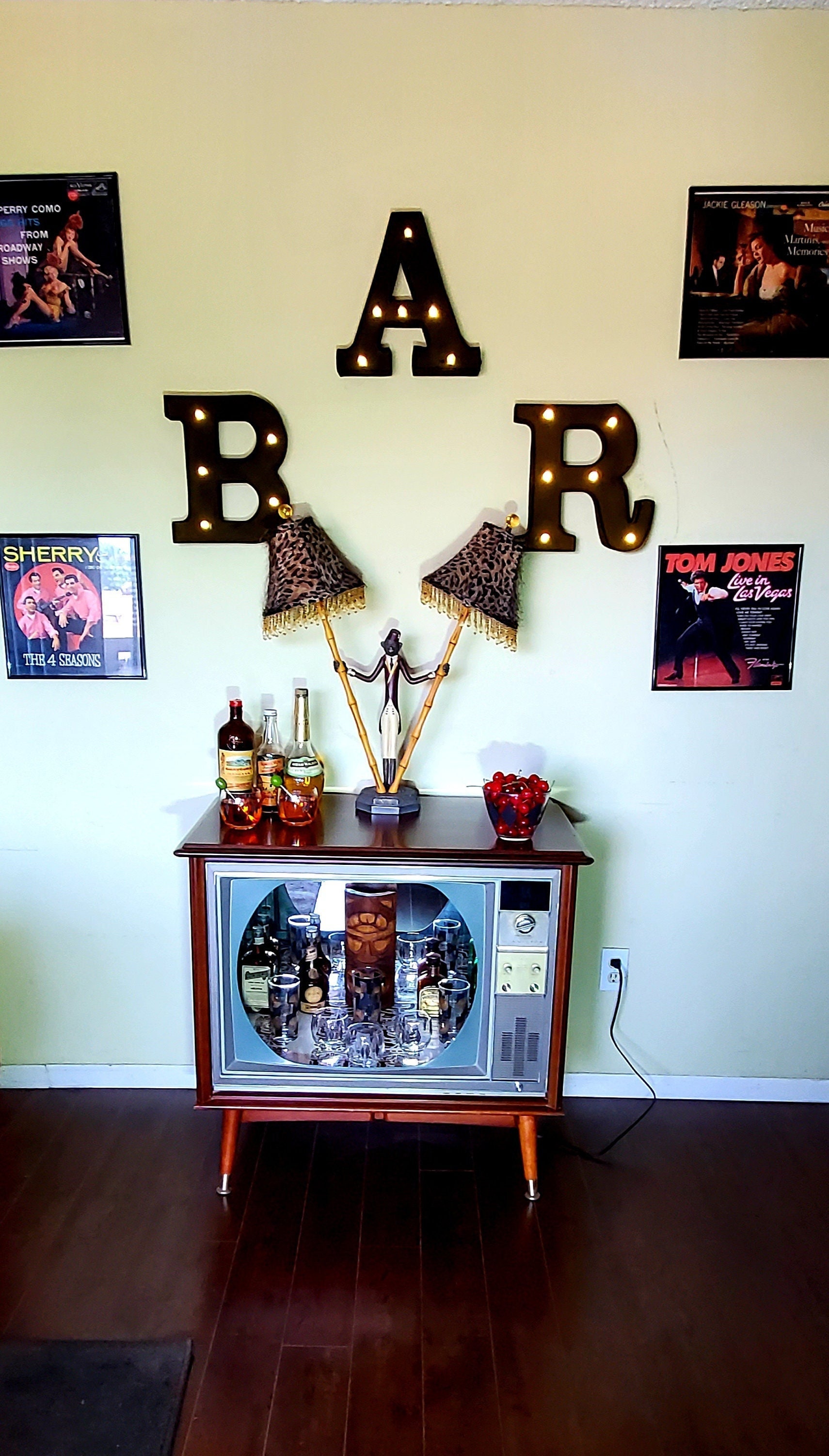 Vintage 1960's RCA Victor TV Bar With Bluetooth and LED - Etsy