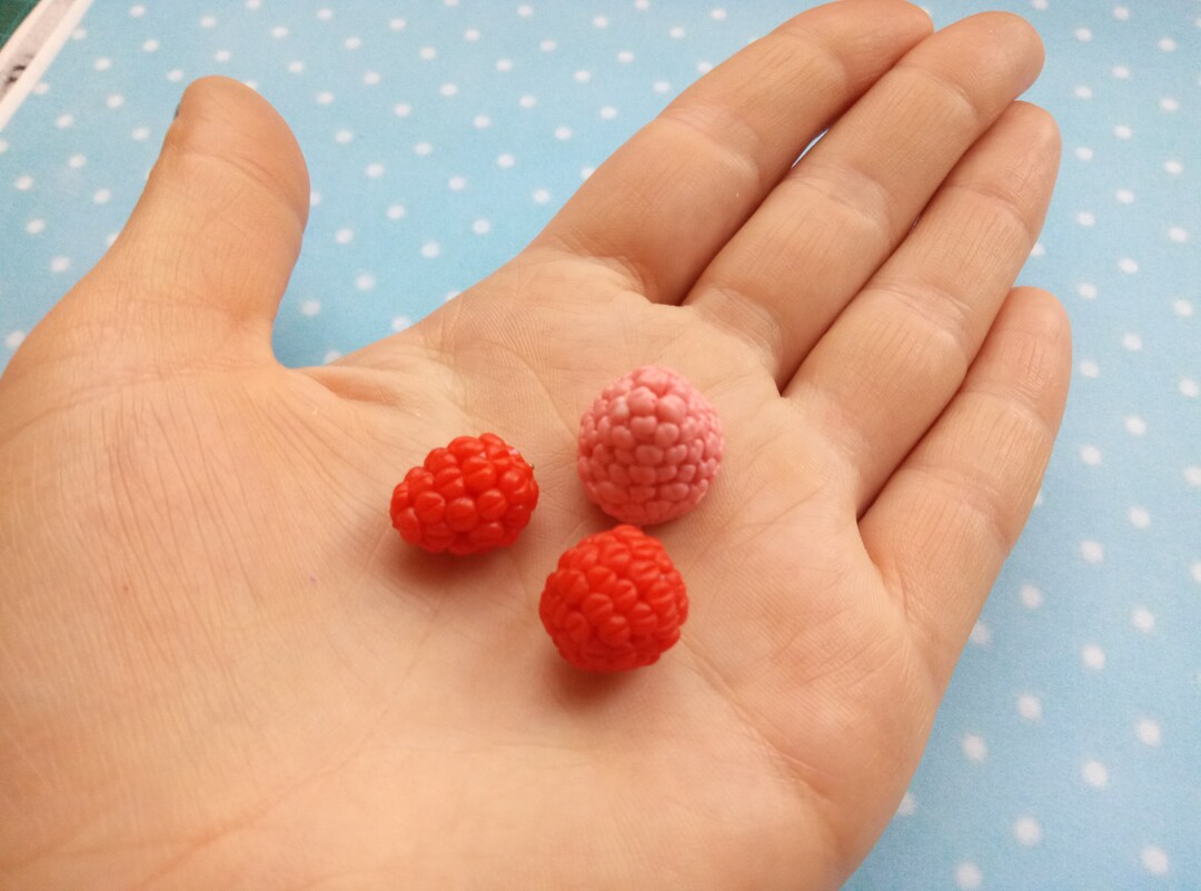 Silicone Molds in the Form of Miniature Raspberries in Different Shapes ...