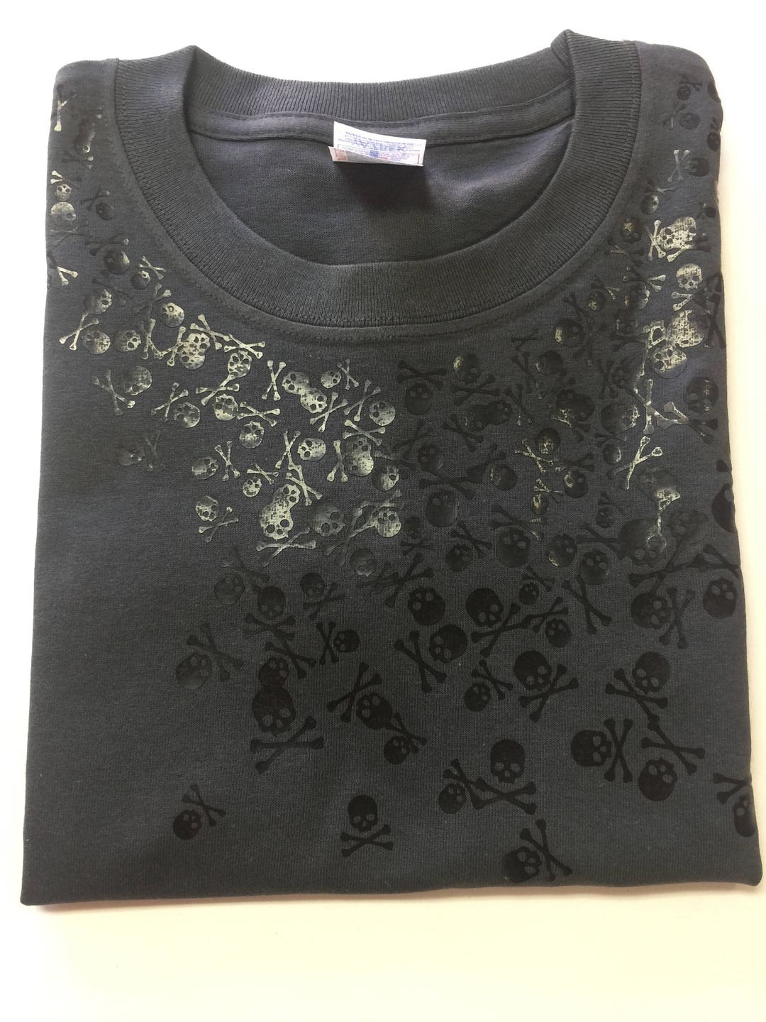 Noctis Skulls T-shirt - Bold, Edgy, and Unique Final Fantasy Noctis ...