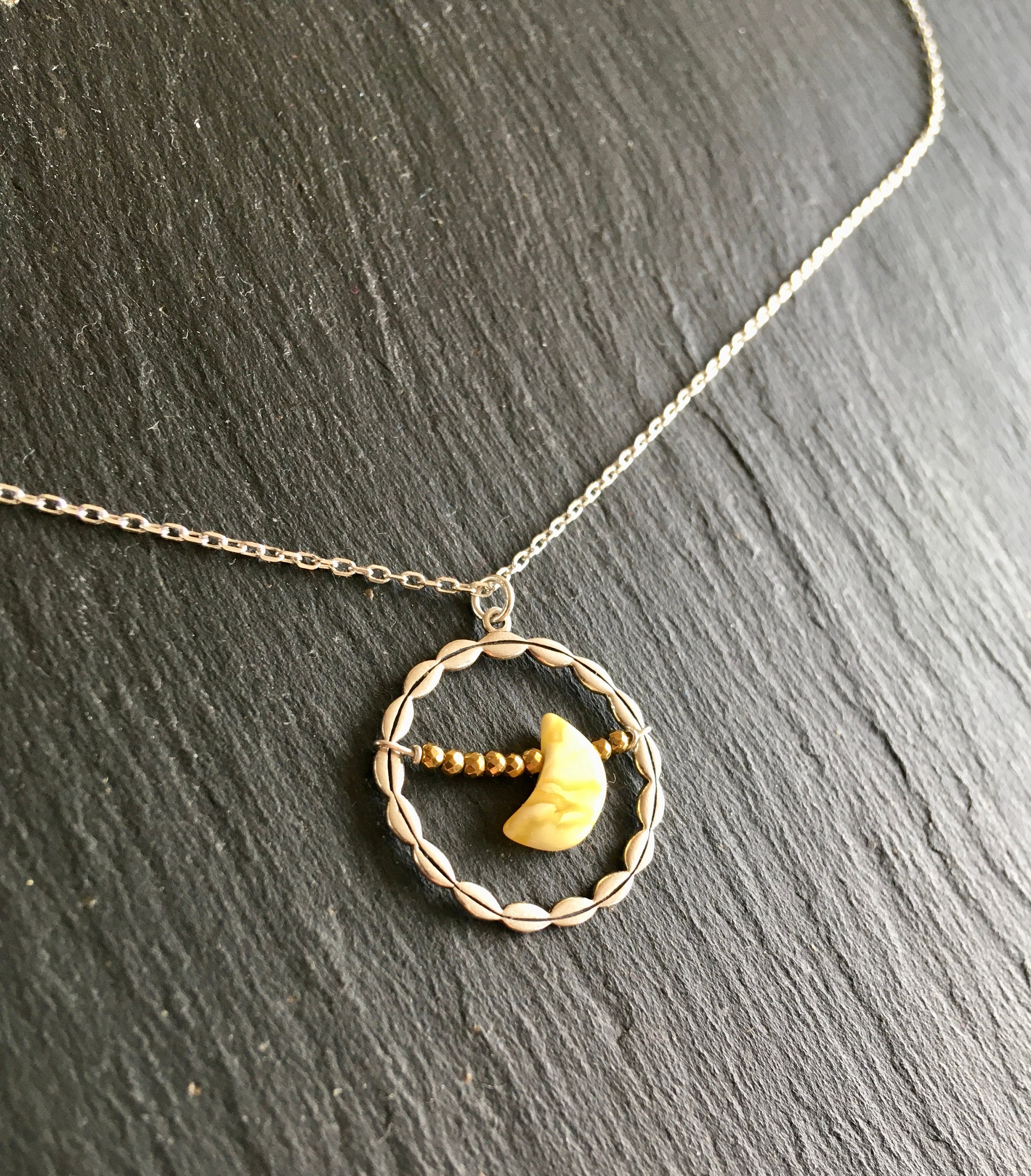 Collar de luna de ámbar plata 925 círculo y pirita dorada | Etsy