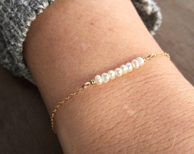 Pulsera de la barra de perla pequeña pulsera de la perla - Etsy España
