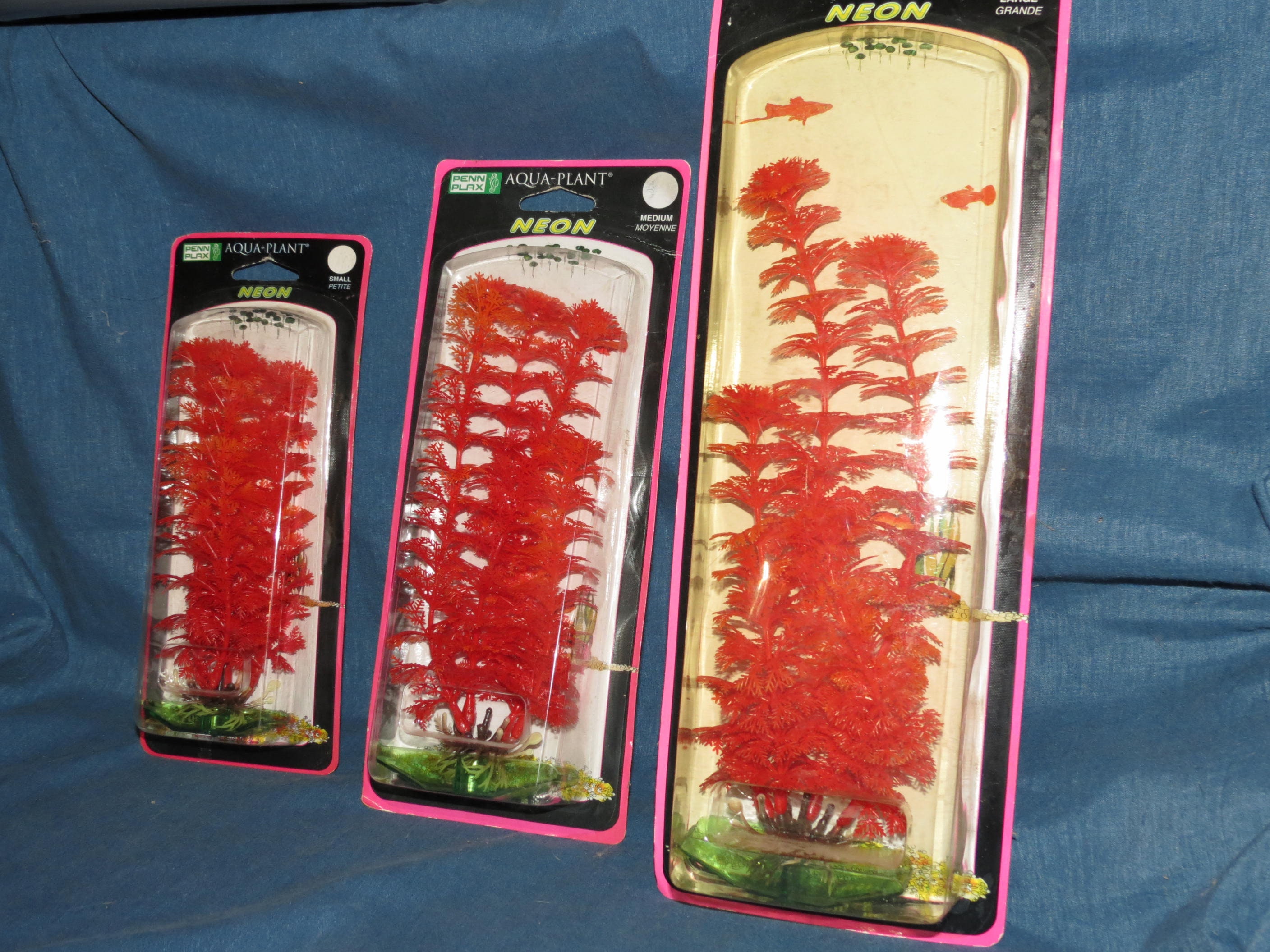 Set of 3 Sizes Vintage 1999 Penn Plax Red Orange Ambulia Free USA ...