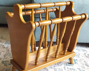 Magazine Rack Table - Etsy