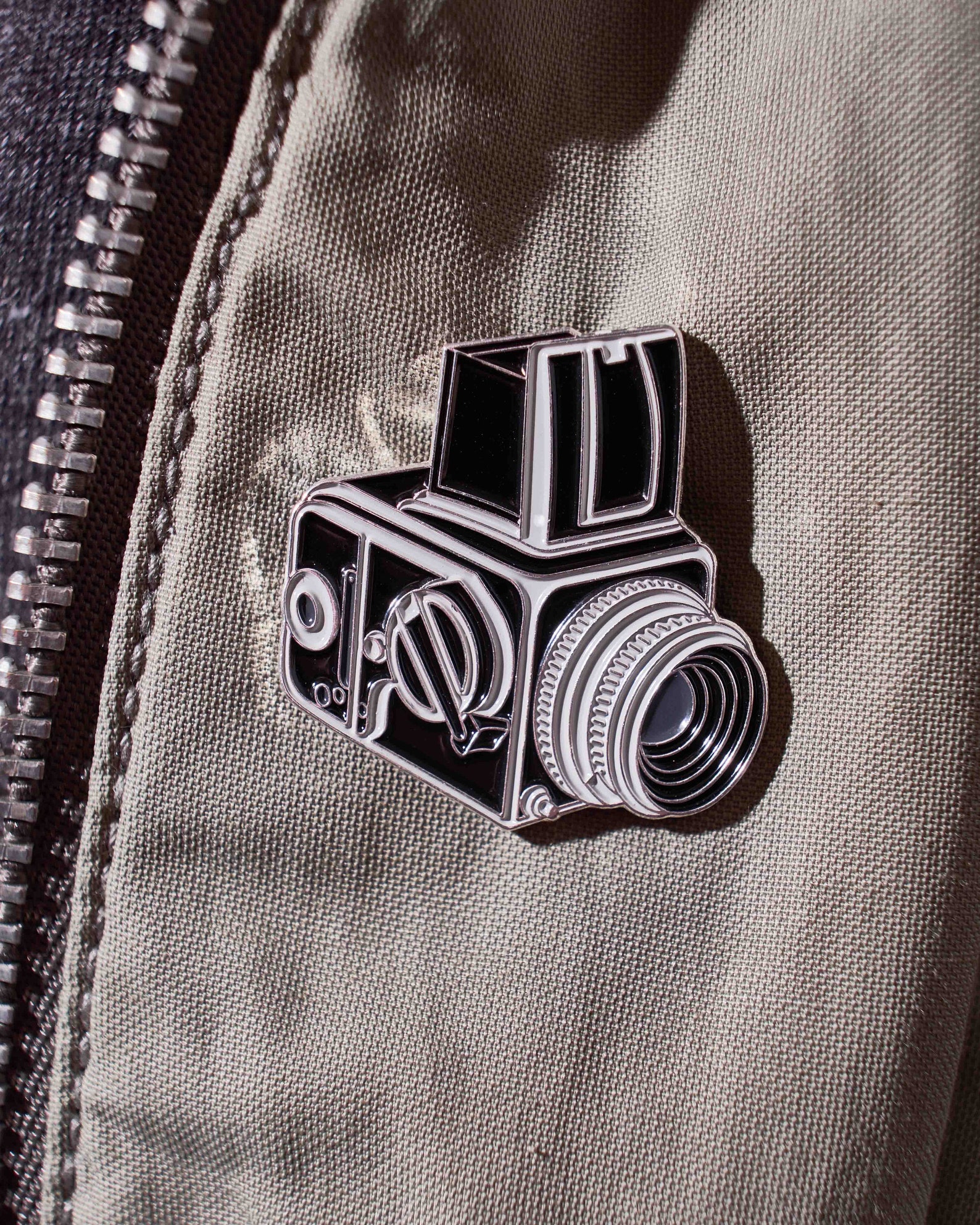 Hasselblad 500 C Medium Format 120mm Film Camera Enamel Pin - Etsy