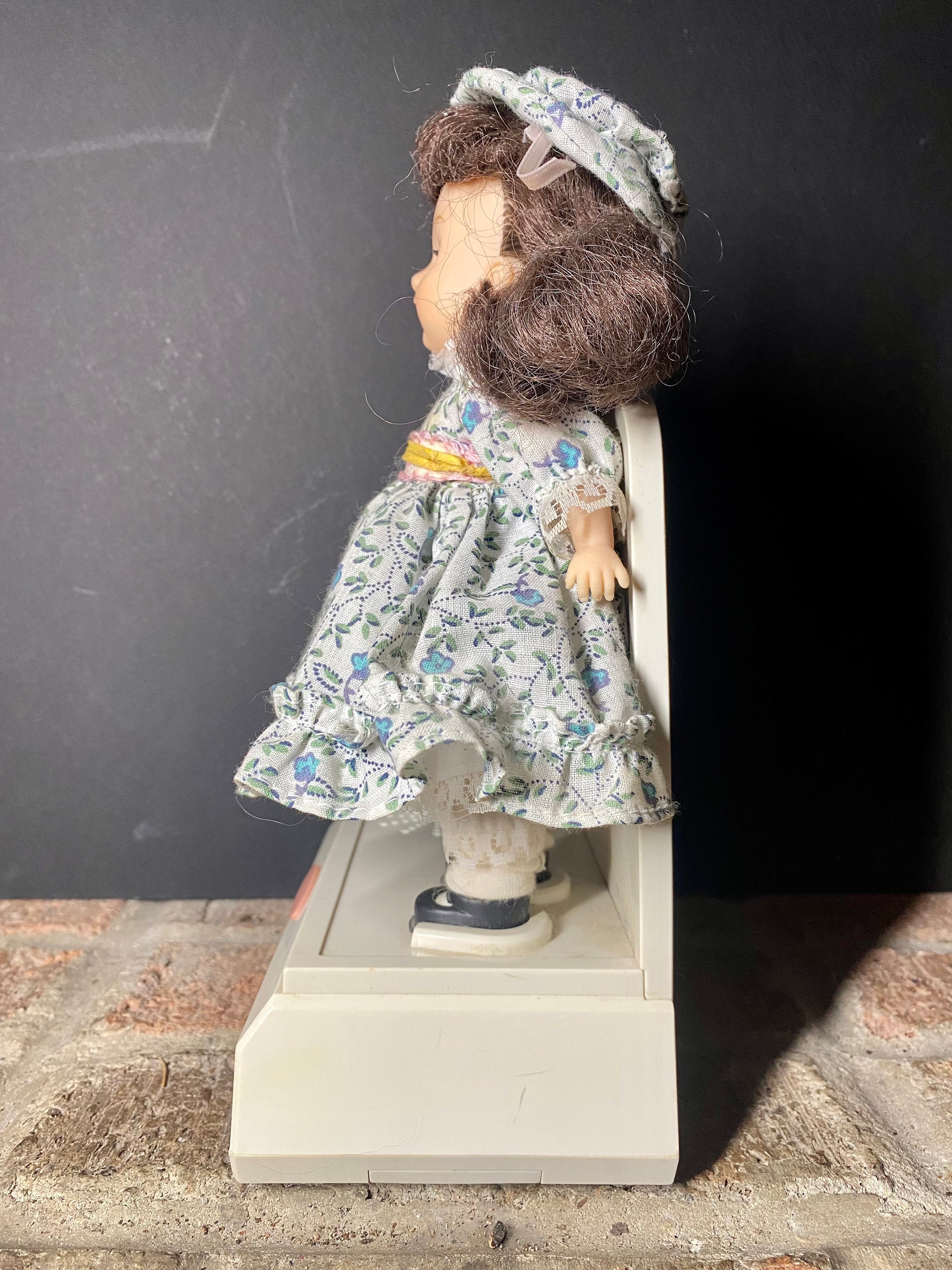 Vintage 1993 Victorian passport to Fantasy Land Doll mary Quite ...